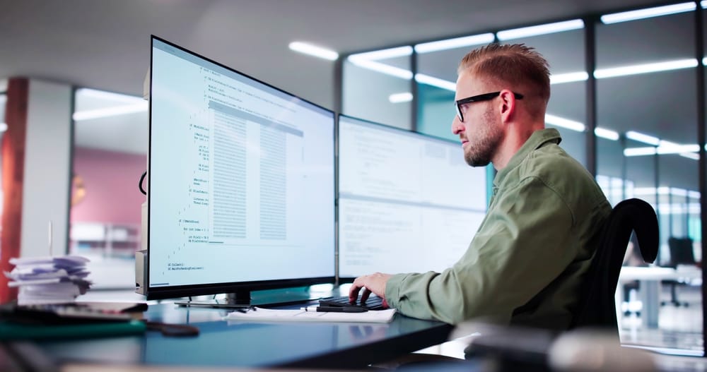 10+ cele mai cautate limbaje de programare acum - SDA Romania